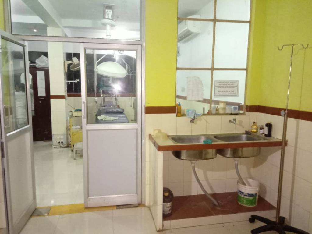 Hospital For Sale In Noida | Hospitals In Noida For Sale | Hans Kumar